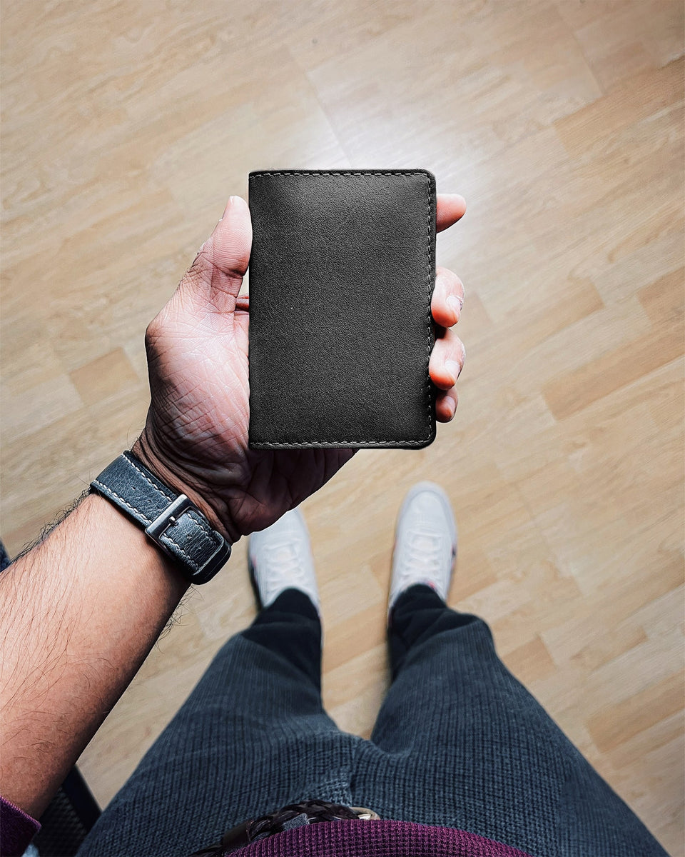 Slim & Minimalist Leather Wallet – Ryokō